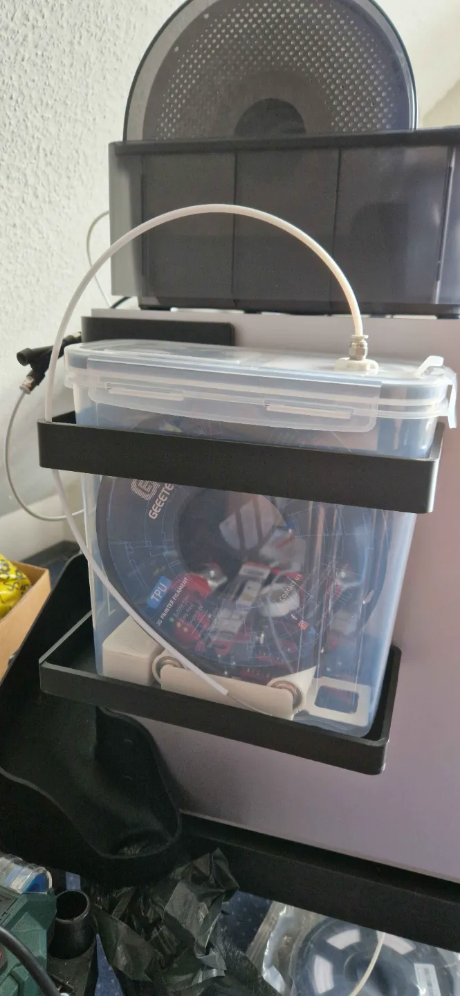 external Filament Holder with Drybox Remixed by PrintNWool - MakerWorld