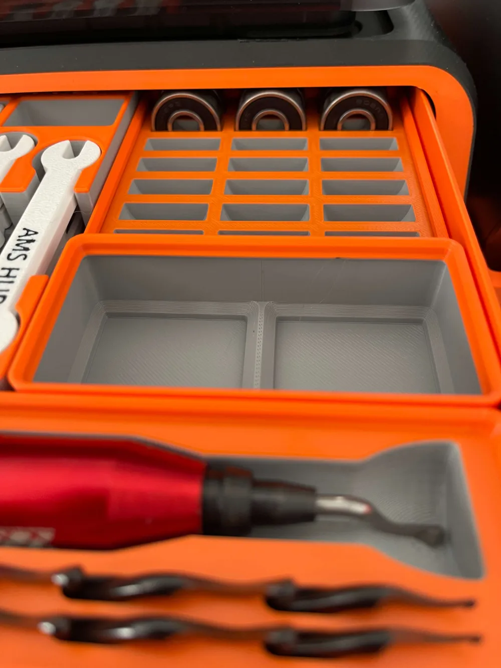 AMS Riser v2 - 608 Bearings - Gridfinity Bin Remixed by SpectralAssassn - MakerWorld