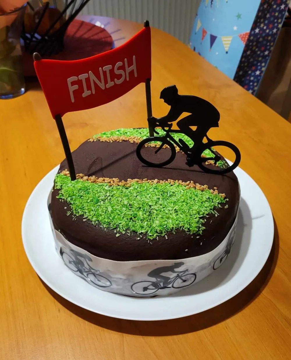 Finish sign - cake topper by Drakon211 - MakerWorld