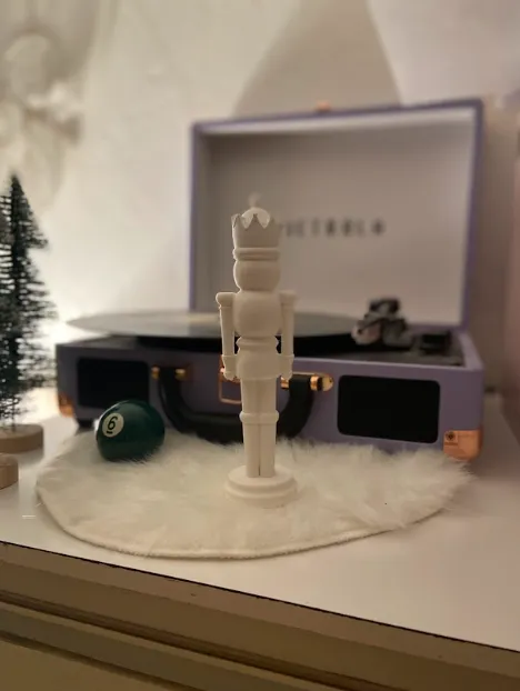 White nutcrackers Ver 1 and 2 print and paint. 2hr - Free 3D Print ...