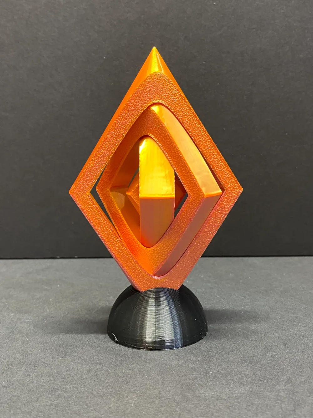 Diamond Fidget Spinner with Stand by Jim Larsen MakerWorld: Download ...