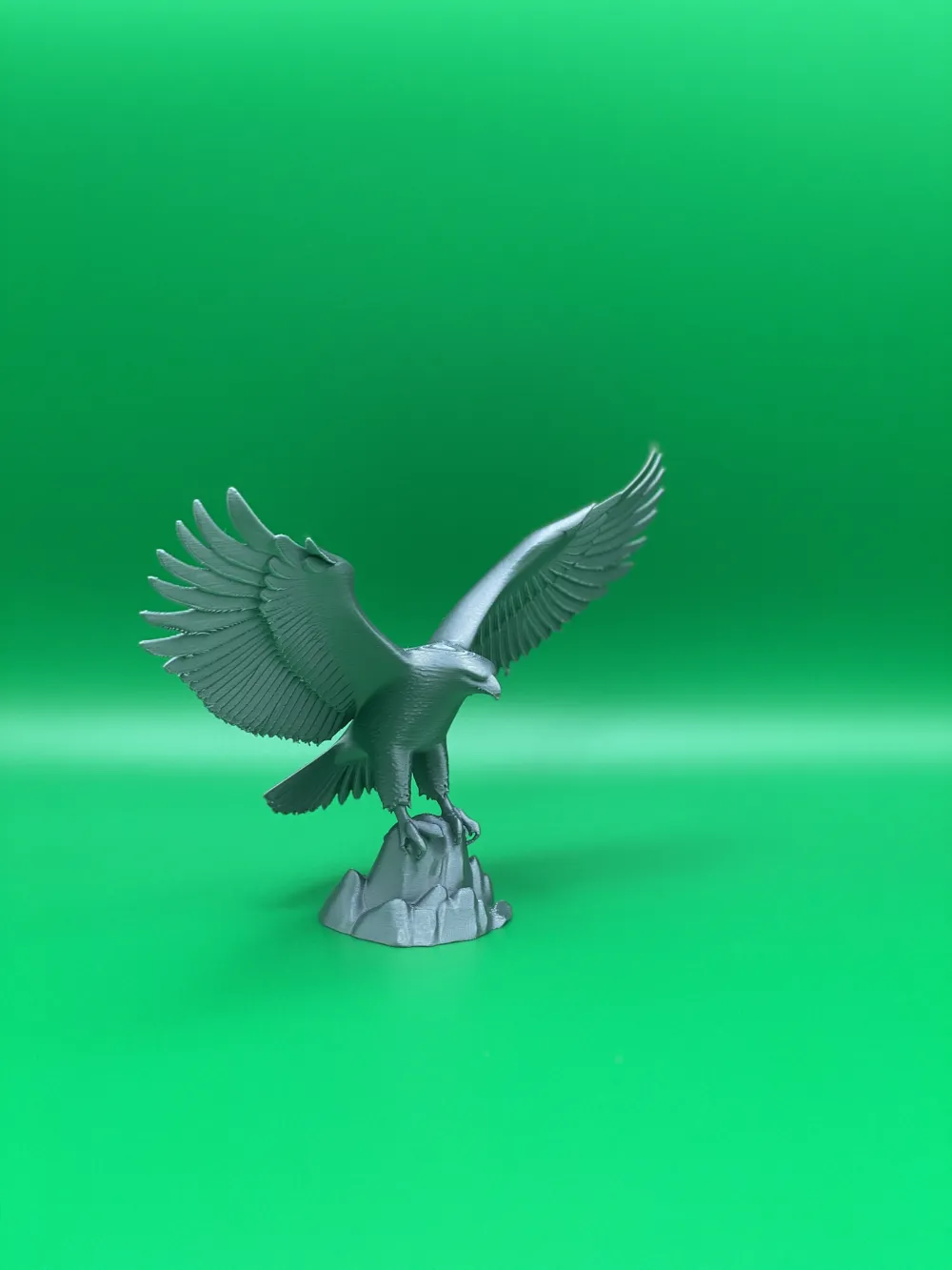 Majestätischer Adler auf Felsen – Kostenloses 3D-Druckmodell – MakerWorld