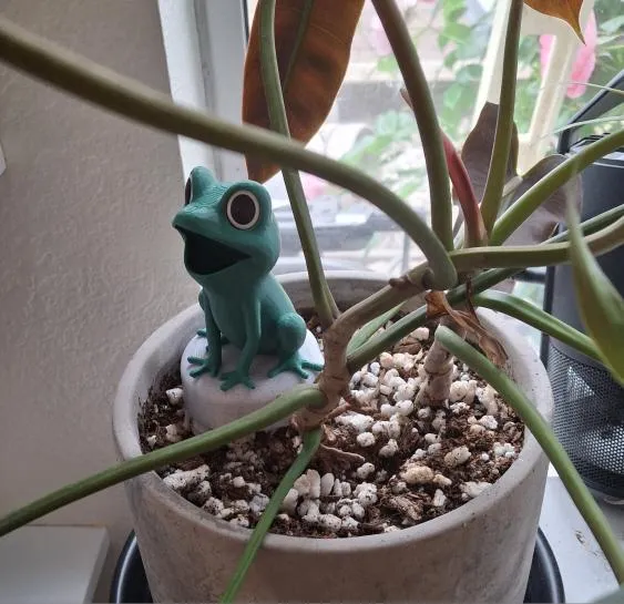 Plant Watering Thirsty Frog - Modular Self Drip by Kangaroo MakerWorld ...