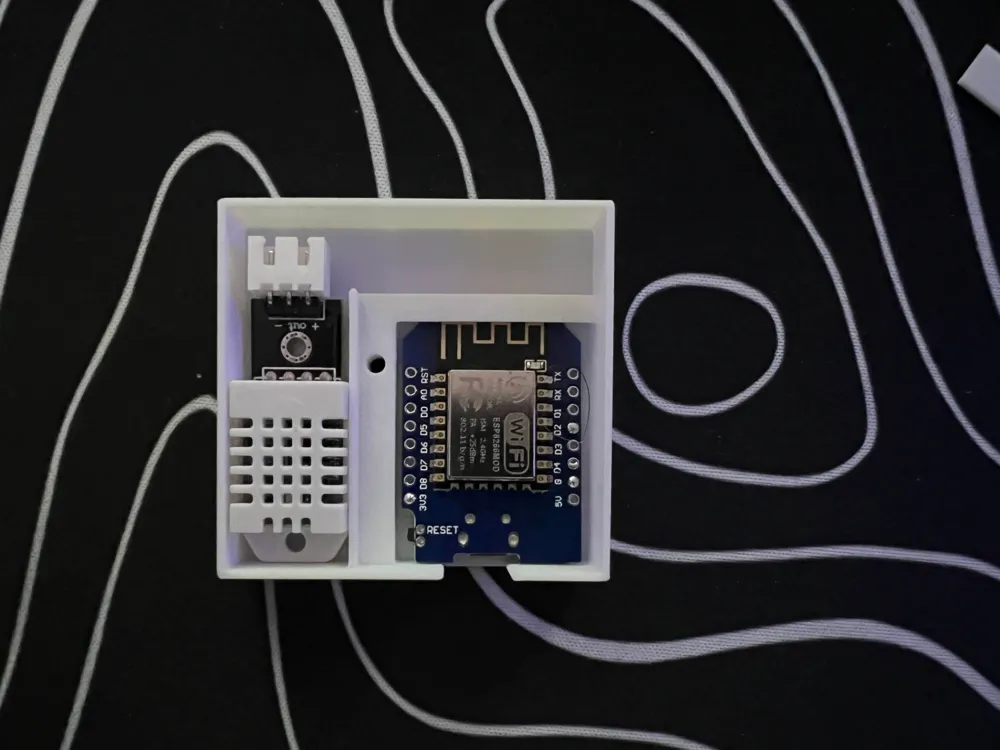 ESP home assistant Humidity & Temp Sensor Case by GabeSM - MakerWorld
