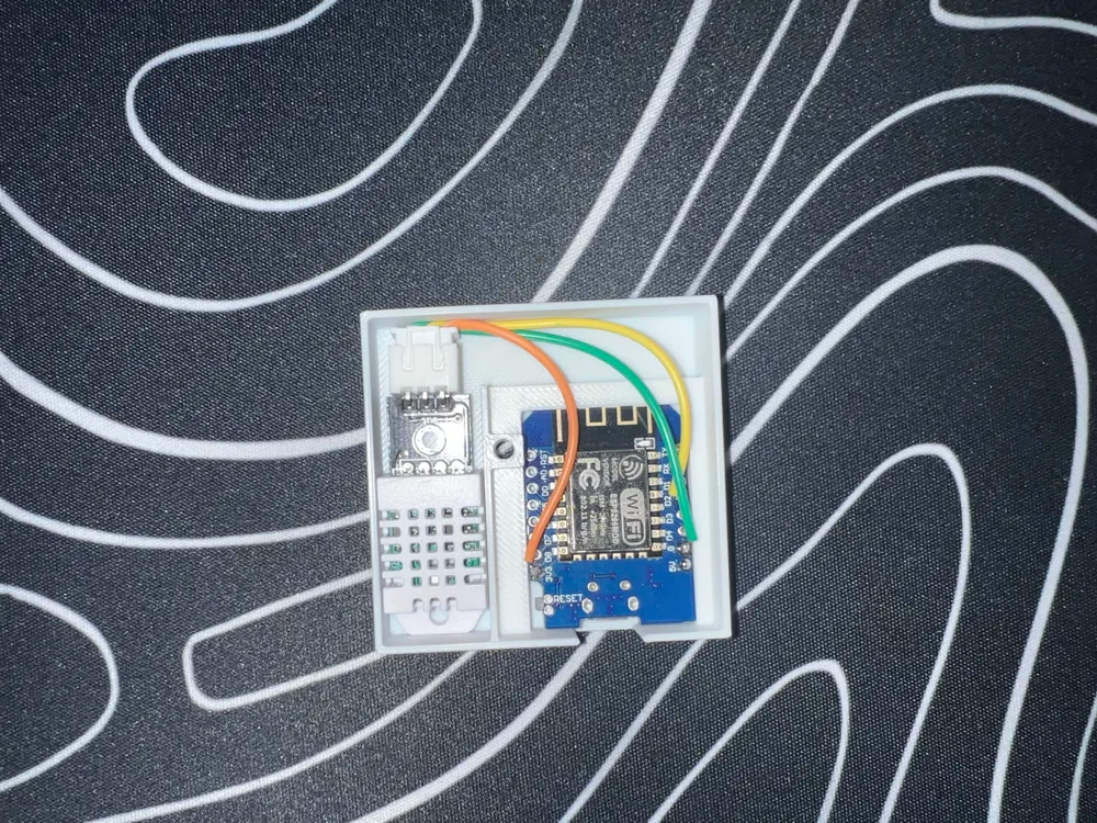 ESP home assistant Humidity & Temp Sensor Case by GabeSM - MakerWorld