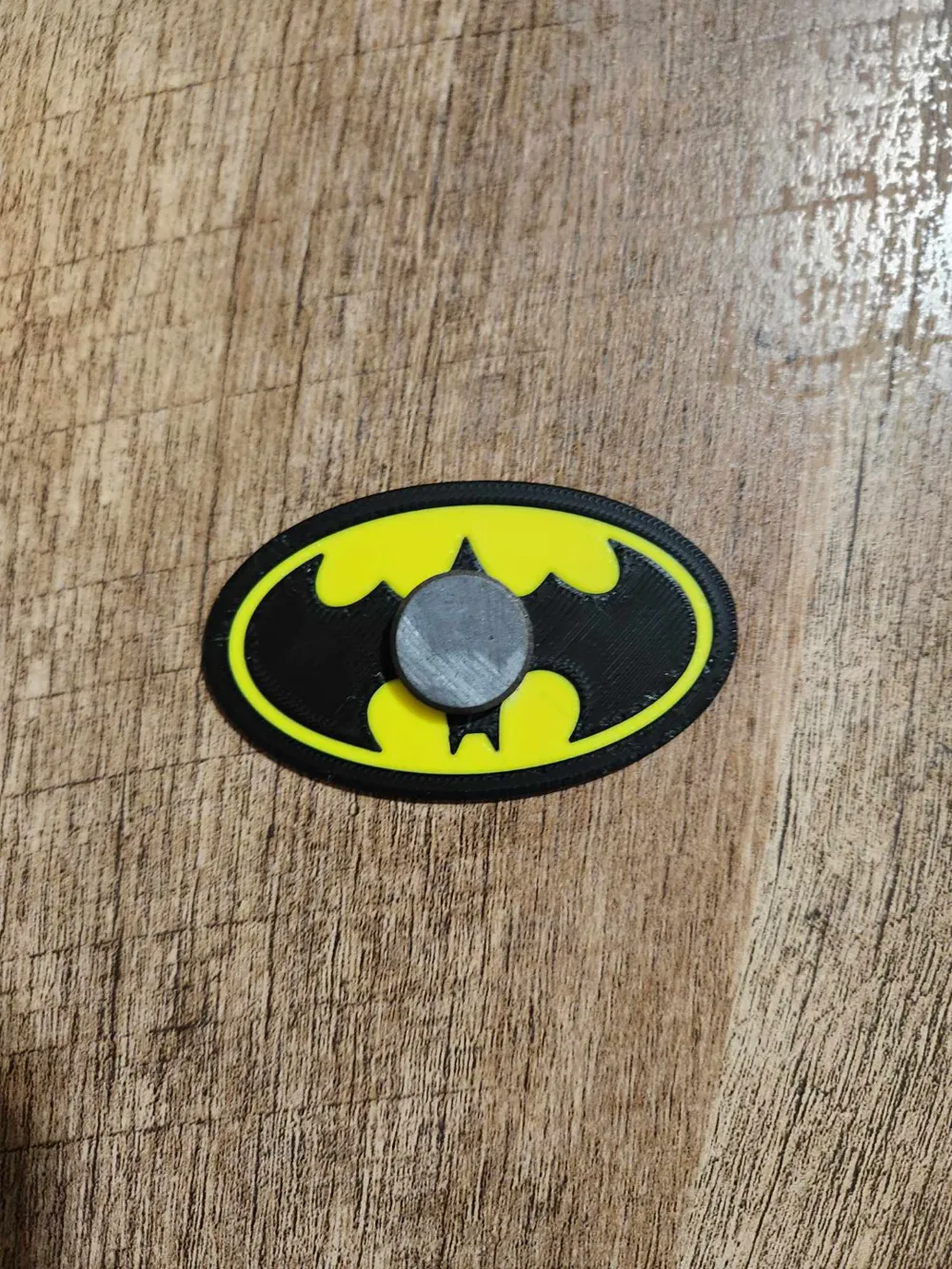 Batman logo magnet by Bromigo77 - MakerWorld