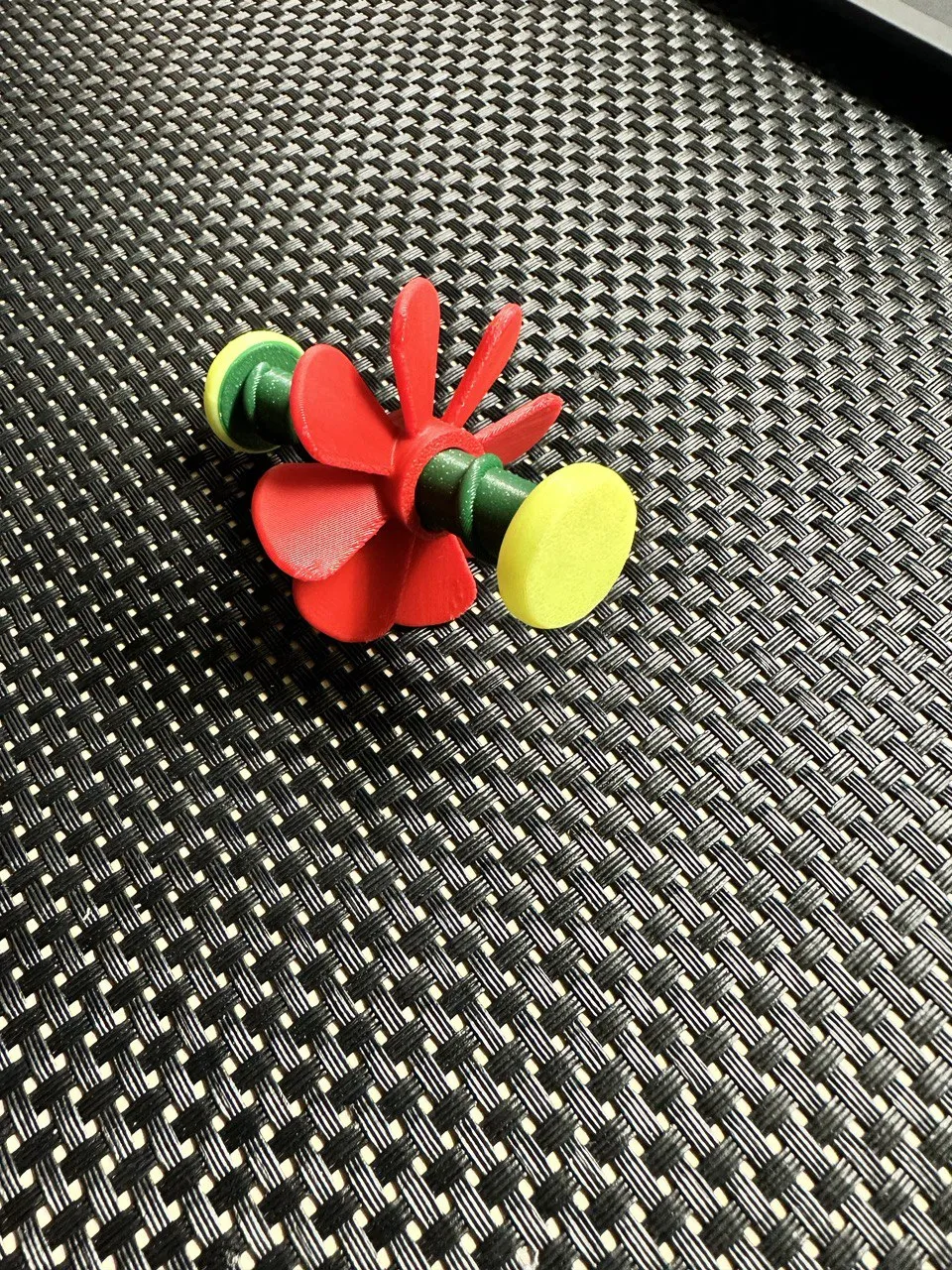 fidget flower by impietro - MakerWorld