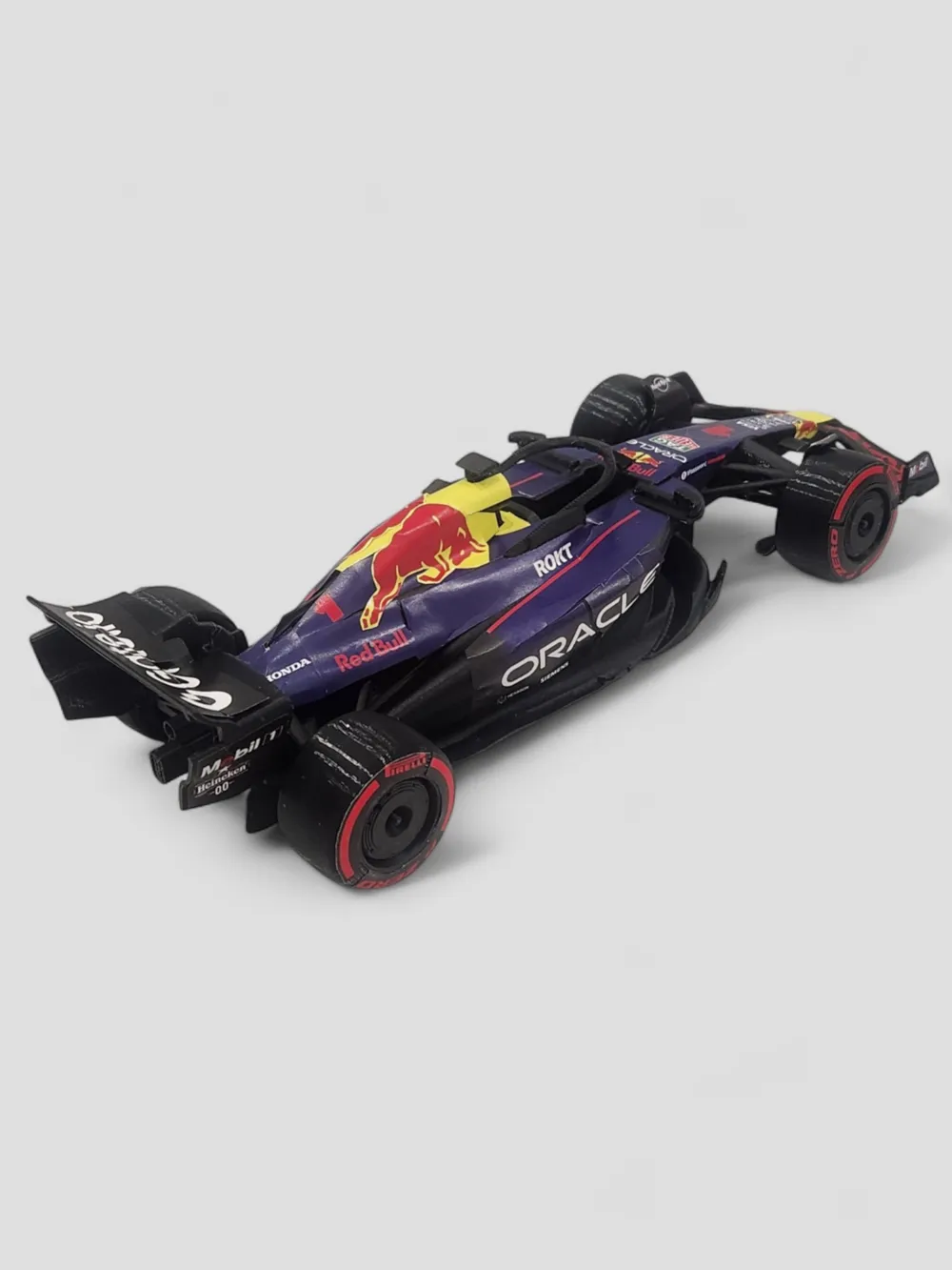2025 F1 Car by Dezain 3D MakerWorld: Download Free 3D Models