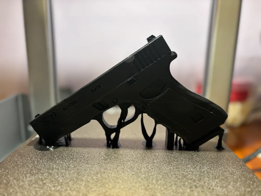 Glock 17 (minimum supports) - Free 3D Print Model - MakerWorld