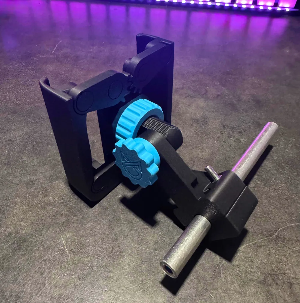 Porte-téléphone gravité - Modèle d'Impression 3D Gratuit - MakerWorld