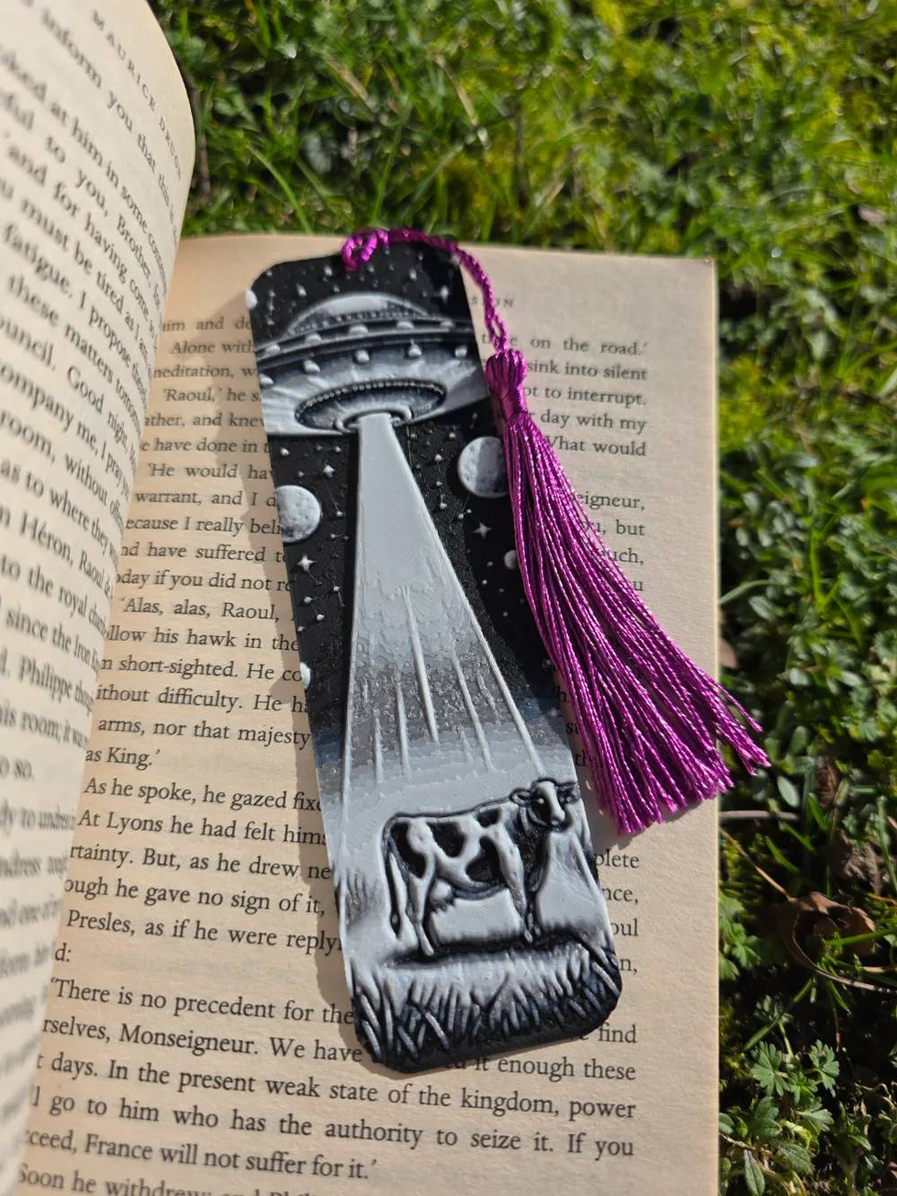 Cow Abduction" 3D Printed Bookmark - Free 3D Print Model - MakerWorld