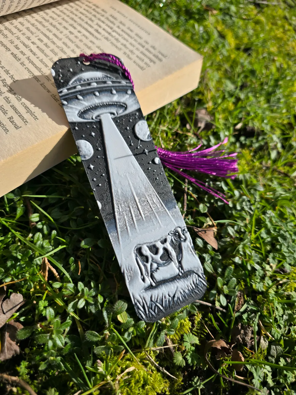 Cow Abduction" 3D Printed Bookmark by Lilith3dPrint MakerWorld: Download Free 3D Models
