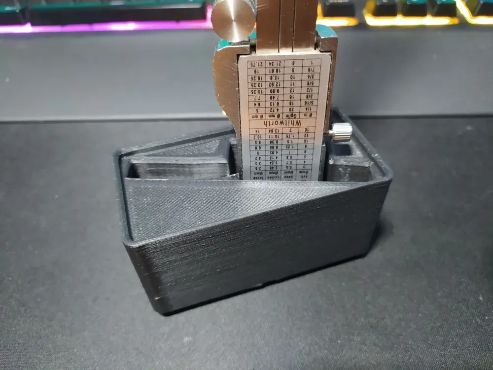 Gridfinity caliper holder by EinfachFelix - MakerWorld