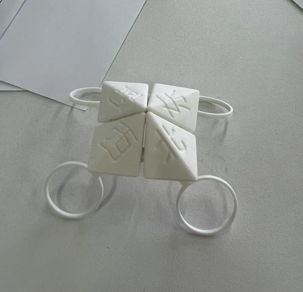 “Este-Oeste-Sur-Norte” juguete móvil - Modelo de impresión 3D gratuito ...