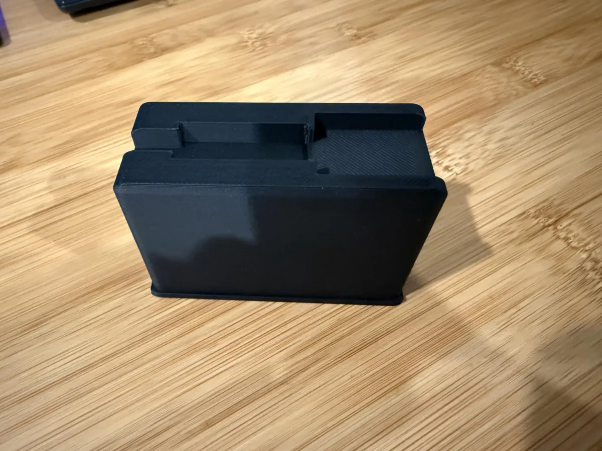 Yubikey 5C NFC stand - Free 3D Print Model - MakerWorld