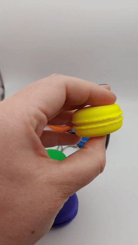 Clicky fidget macaron keychain by Hikikomori3D MakerWorld: Download ...