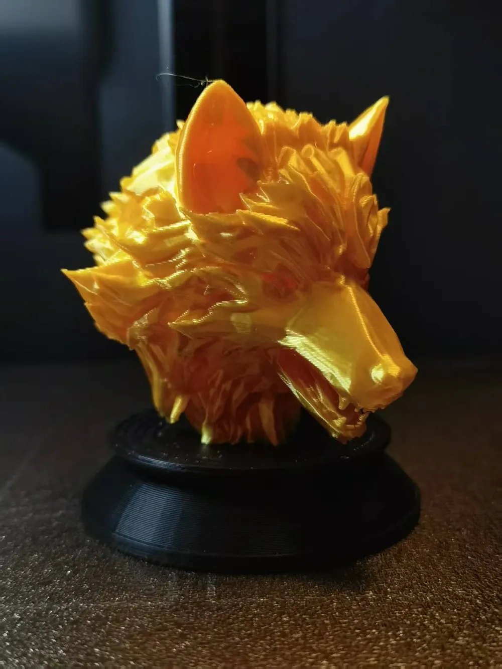 Peace Elite - Golden Wolf Head by Cat MakerWorld: Download Free 3D Models