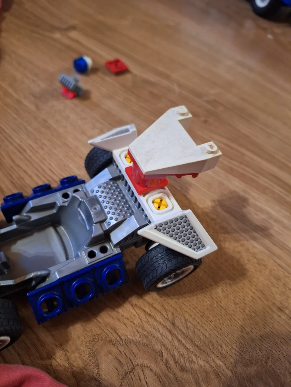 Bricks meets Playmobil by Gepponline MakerWorld: Download Free 3D Models