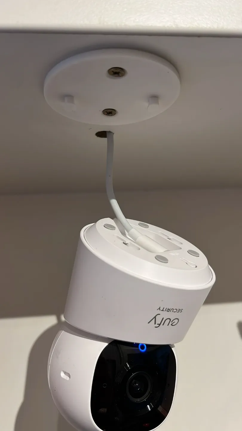 Eufy C220 Indoor Cam Ceiling Mount by plc_one - MakerWorld
