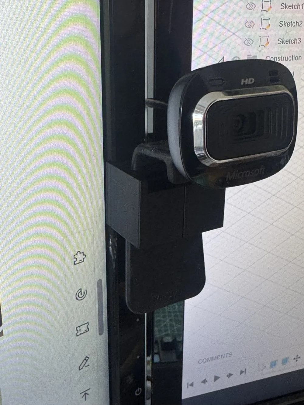 Web camera bracket for dual monitor by Pete MakerWorld: Download Free ...