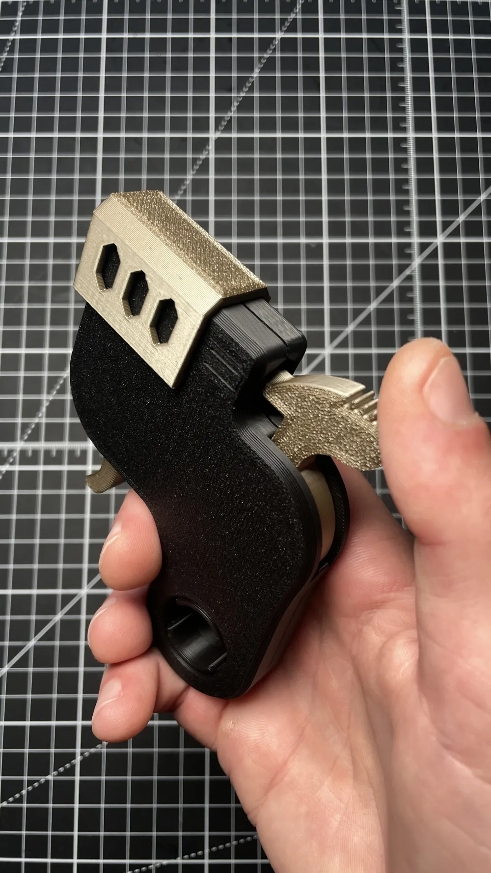 Mini Pistola Fidget - Modelo de impresión 3D gratuito - MakerWorld