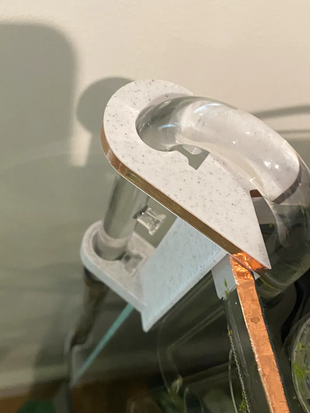 Lily Pipe Inlet and Outlet Corner Bracket by Crob - MakerWorld