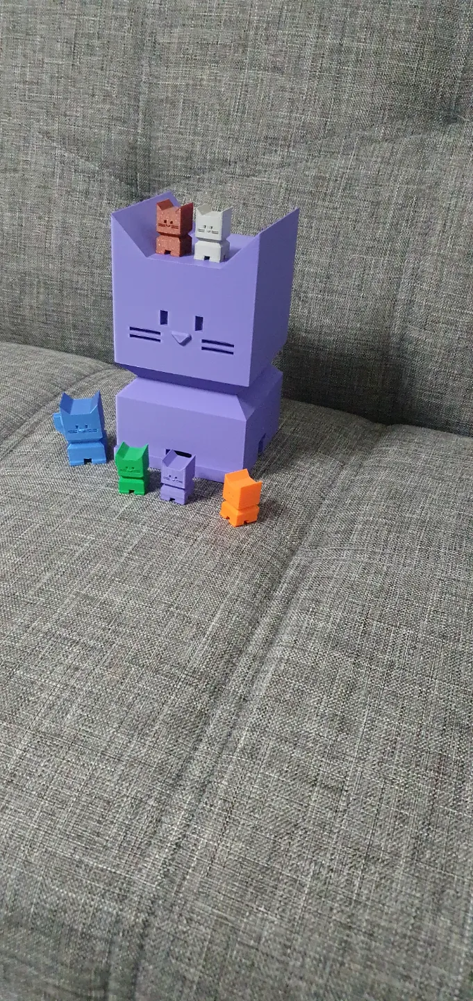 Cali Cat by ShadowRacer MakerWorld: Download Free 3D Models