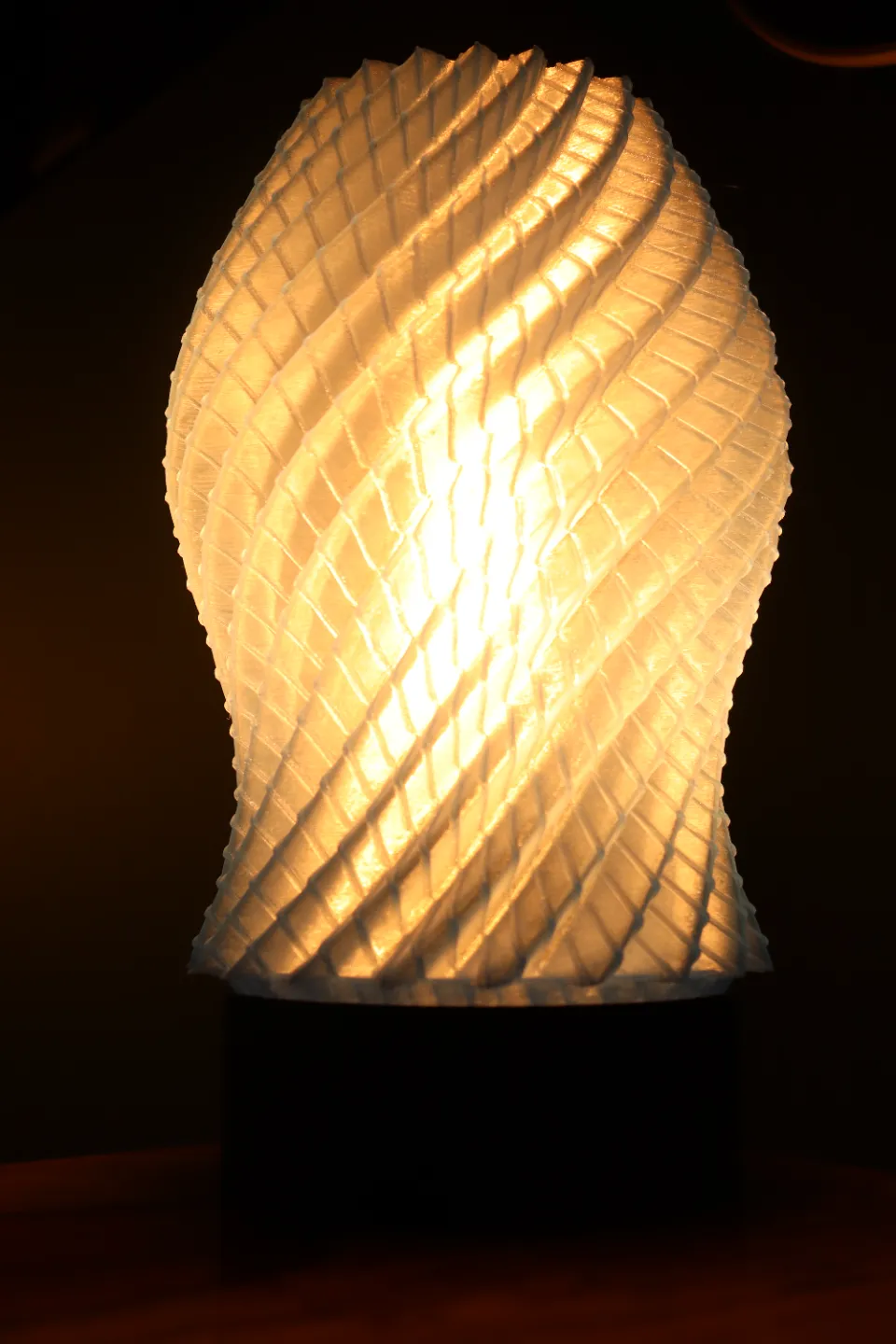 Spiral Helix Lamp Mk1 by Cairn_TEC - MakerWorld