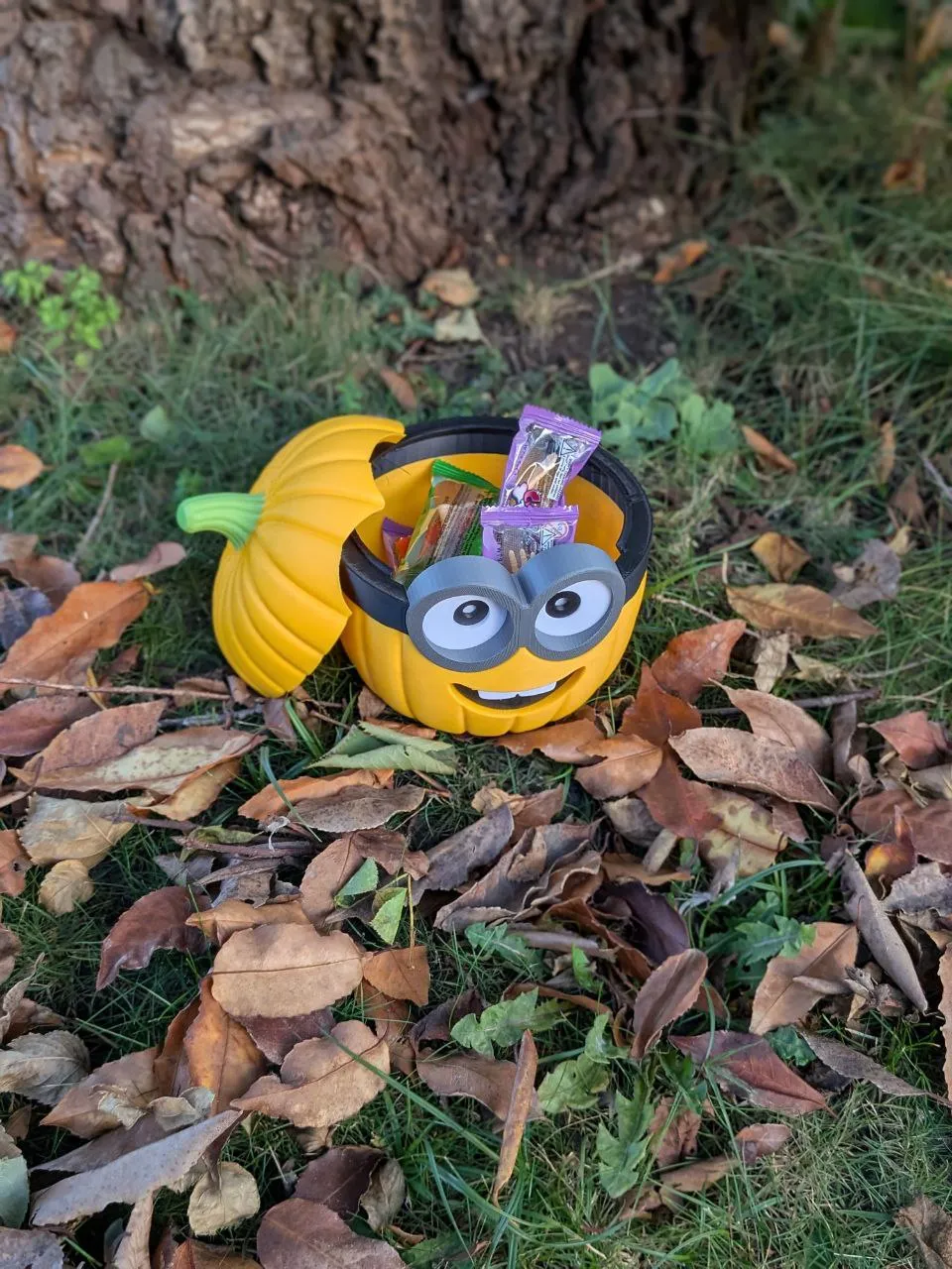 Halloween Minion Bob (sweet but scary) - Free 3D Print Model - MakerWorld