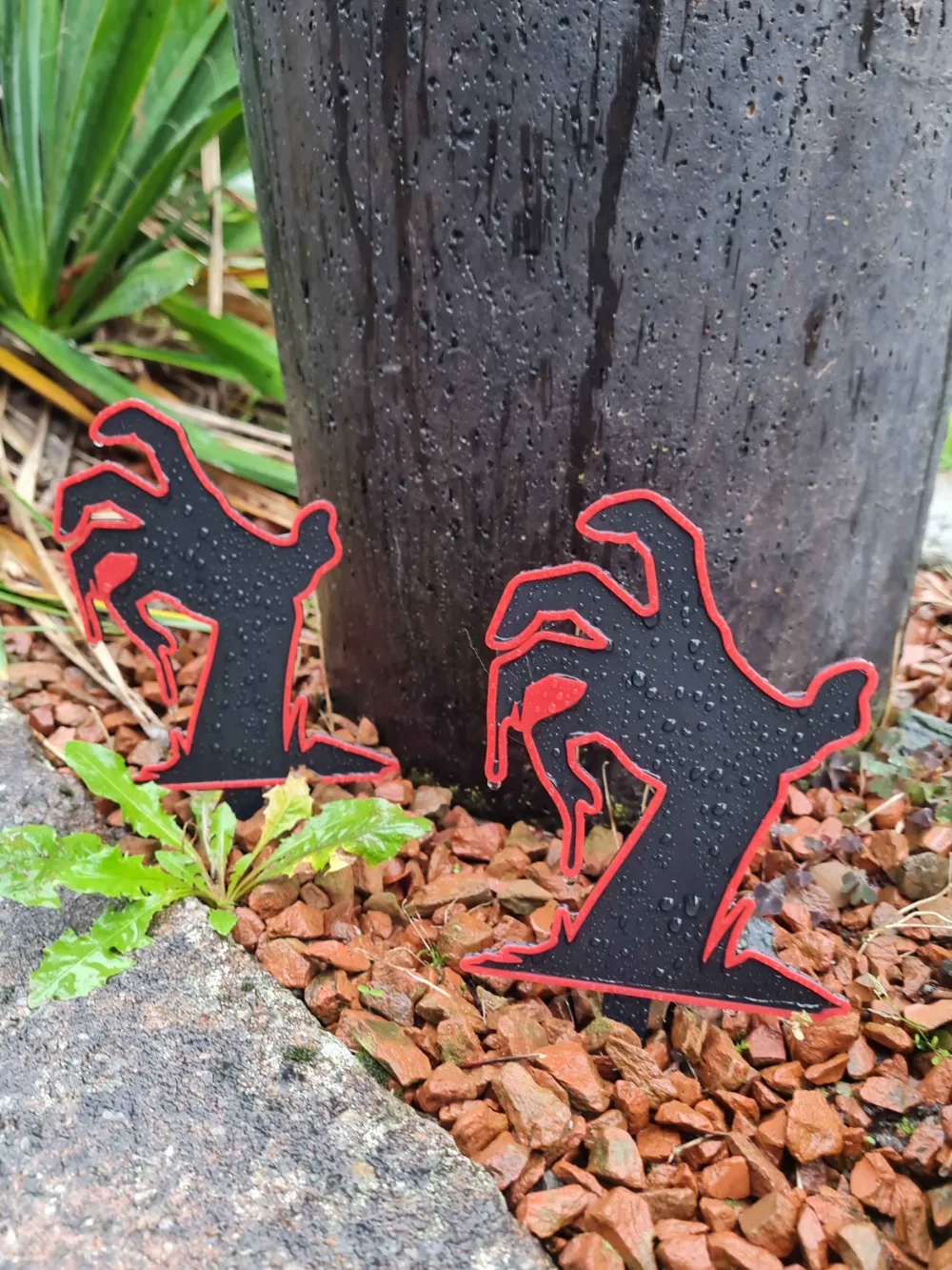 Zombie hands in your garden by Pappaprintar - MakerWorld