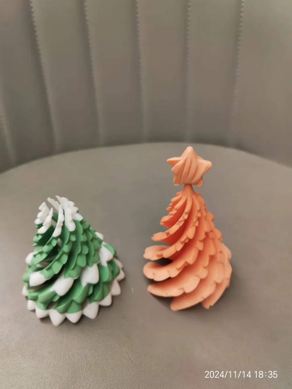 Non-interlocking Spiral Christmas Tree - Star Interlocking - Fidget Toy ...