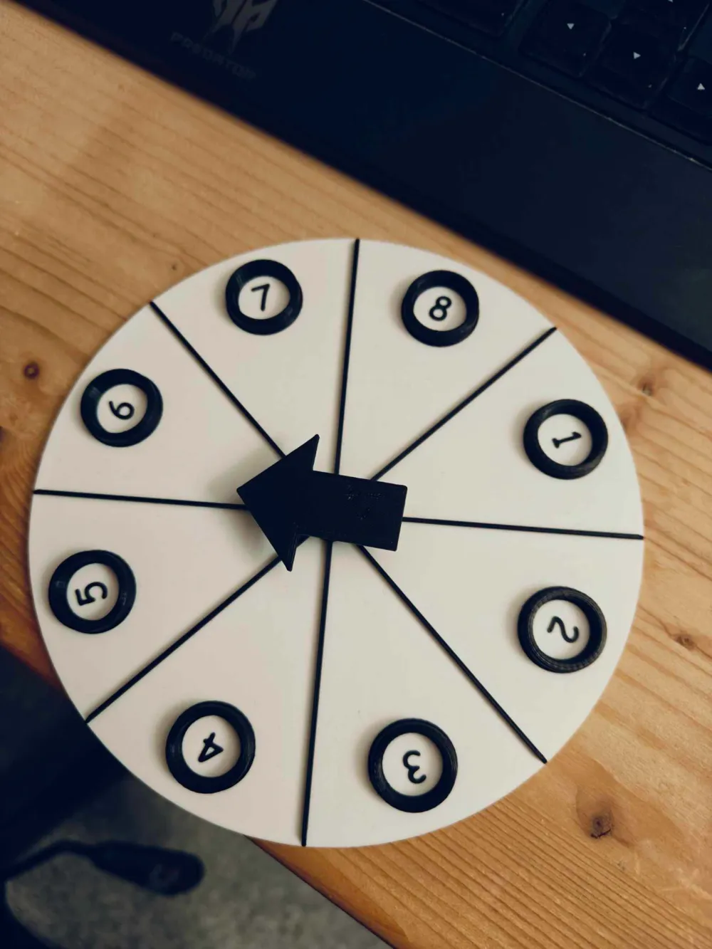 Simple lucky wheel by tobiashmikkelsen - MakerWorld