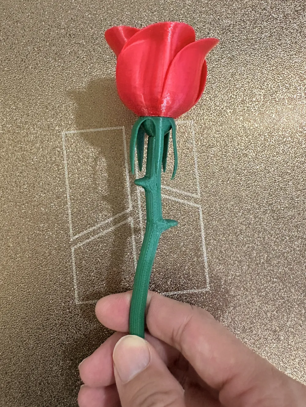 掌中玫瑰 来自 Bruce Design MakerWorld：免费下载 3D 模型