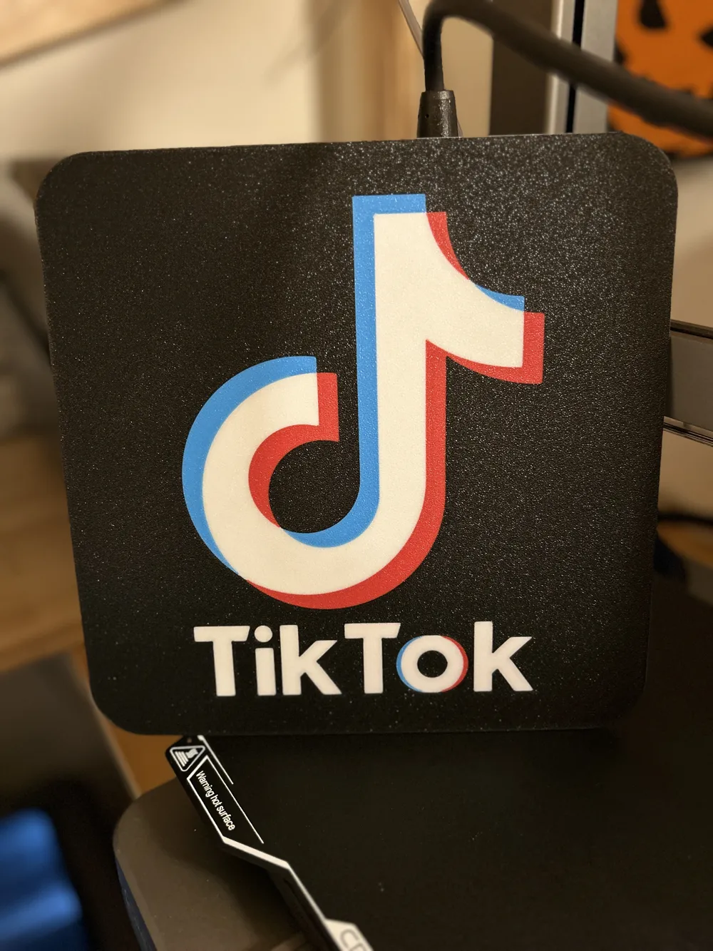 LIGHTBOX TIKTOK - Free 3D Print Model - MakerWorld