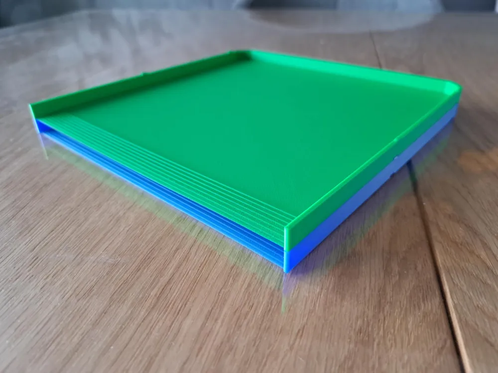 Stapelbares Tablett zum Sortieren und Transportieren von Puzzles ...