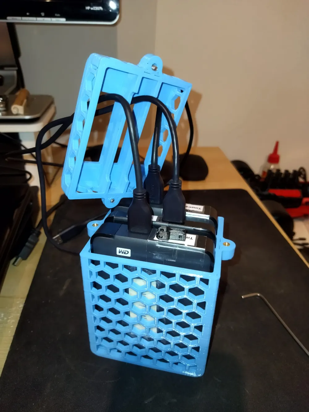 External Hard Drive HDD 2.5" Stacker/Holder by AP Engineering - MakerWorld