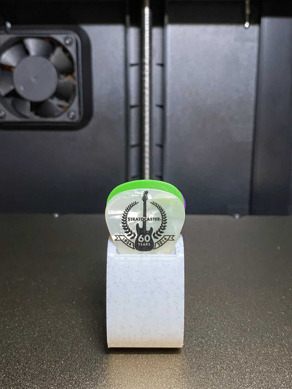 Guitar Pick / Plectrum Holder - Fender Strat by CaptainIglo - MakerWorld