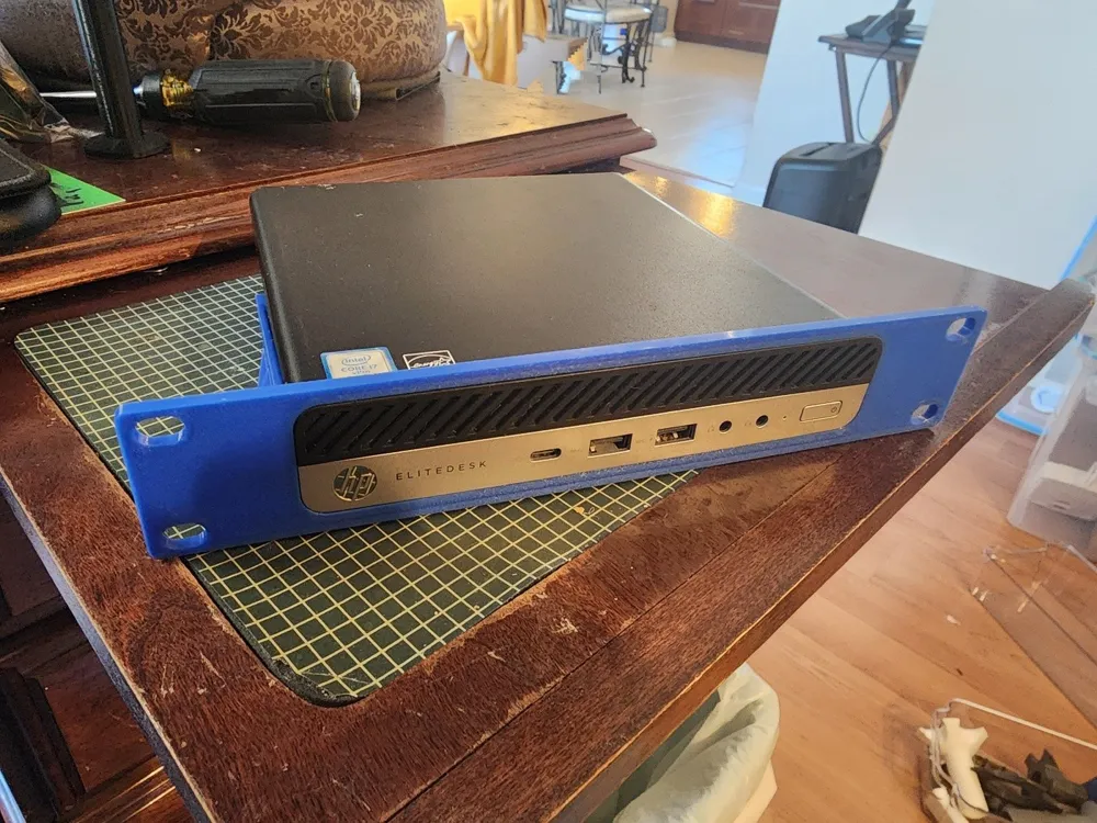 HP EliteDesk 800 G3/G4/G5 montaggio rack 10 pollici da DW-2 MakerWorld ...