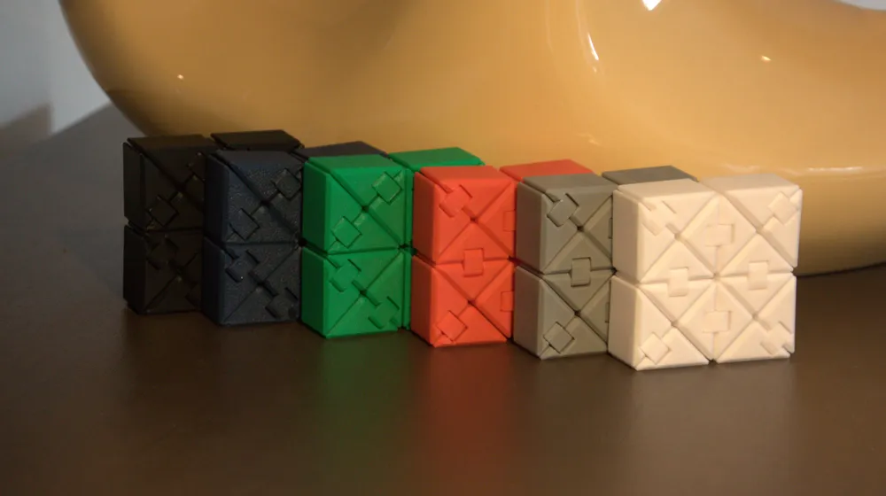 Ultimate Fidget Cube Print in Place by Ivodap MakerWorld: Download Free ...