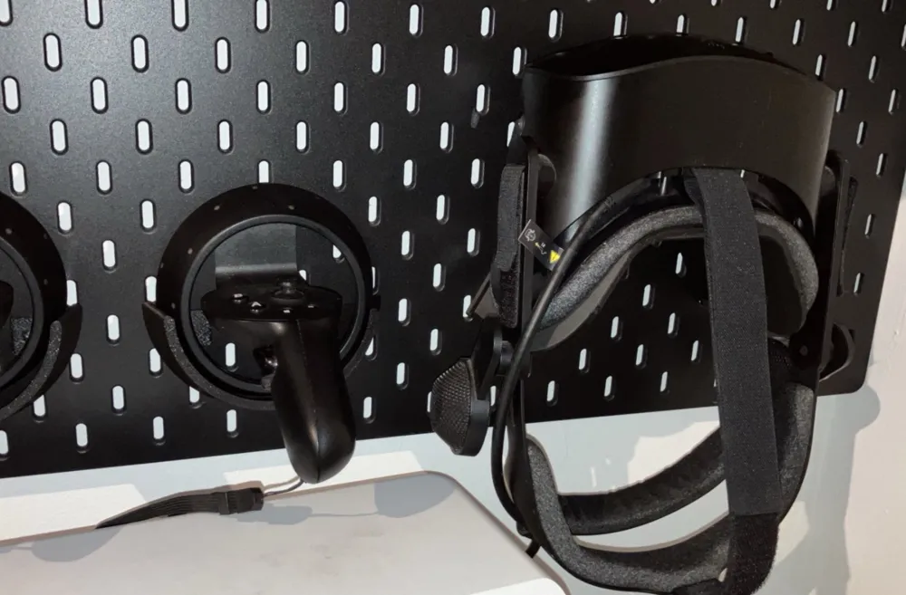vr headset stand by vlorp - MakerWorld