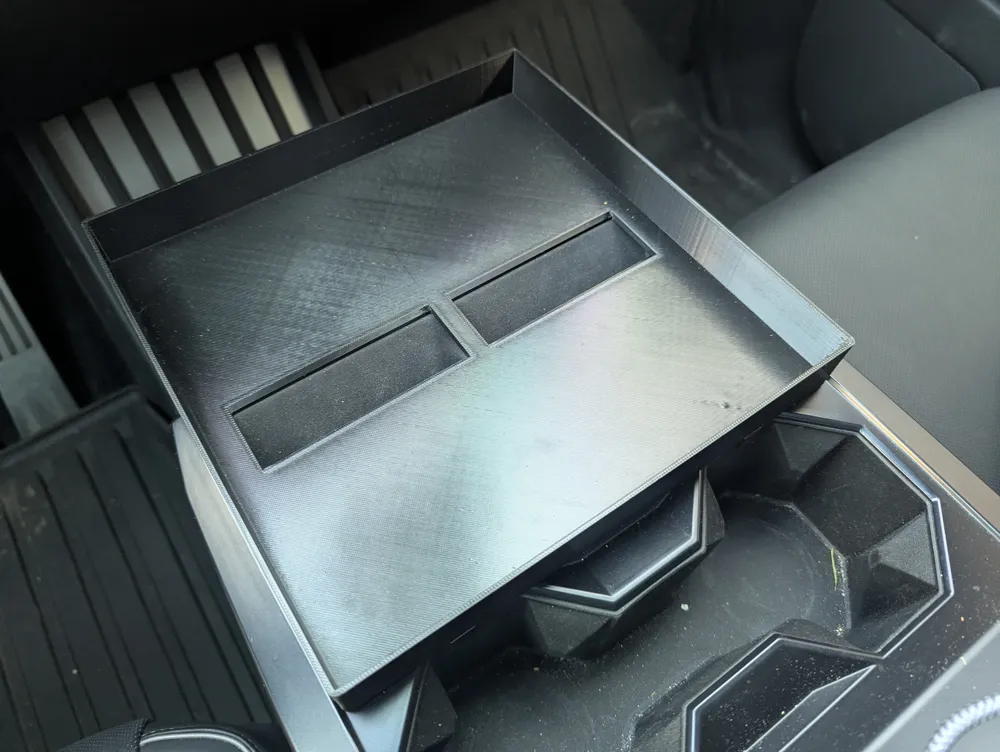 特斯拉 Cybertruck 餐盘 带/不带手机槽 - 免费 3D 打印模型 - MakerWorld