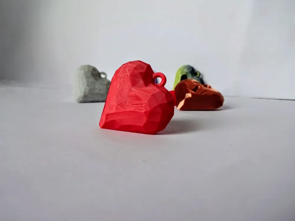 Faceted Low Poly Hearts by lalou3D - MakerWorld