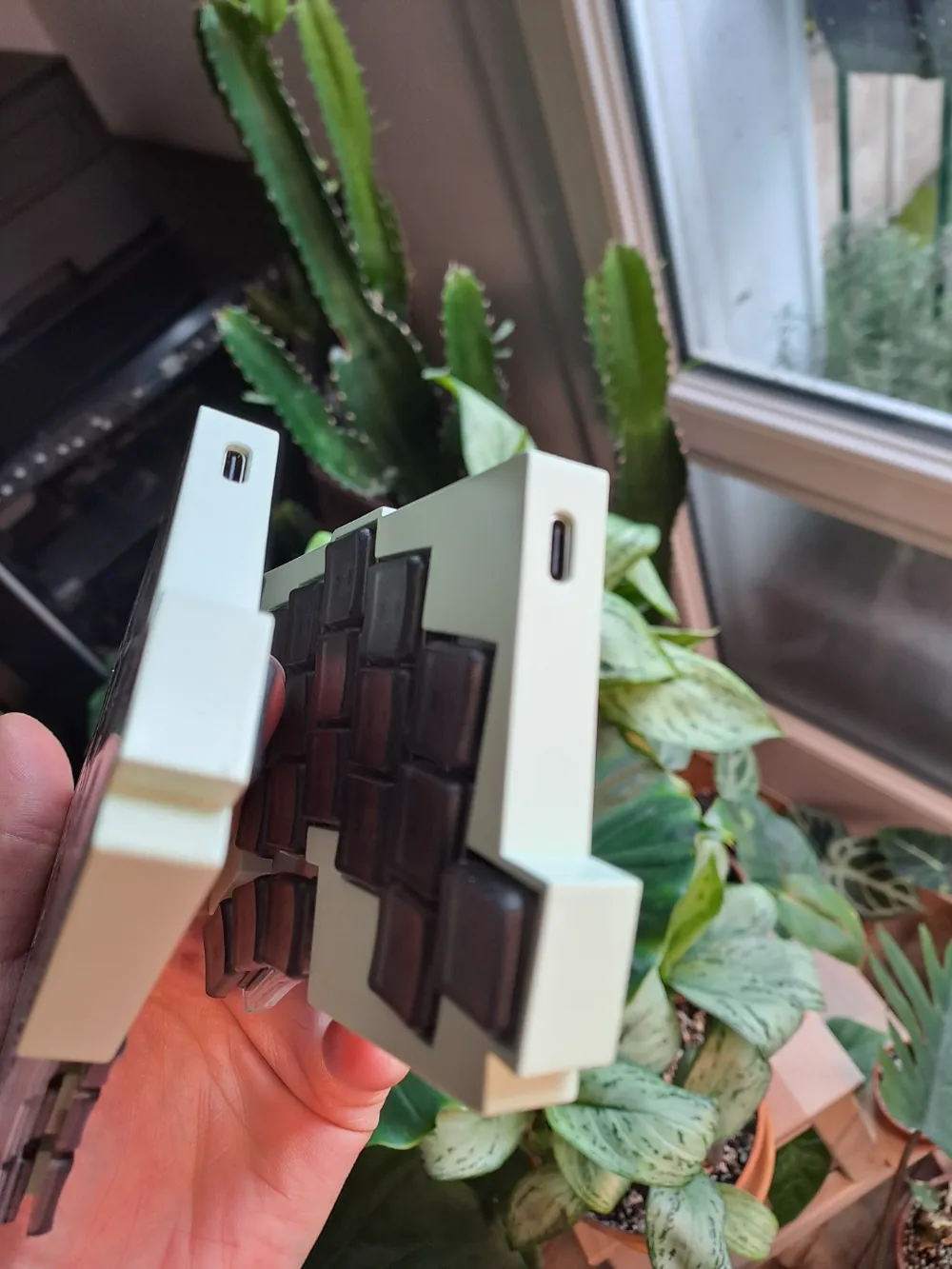 TOTEM-SHIFT Wireless Split Magnetic Keyboard Case Remixed by Snowdrop ...