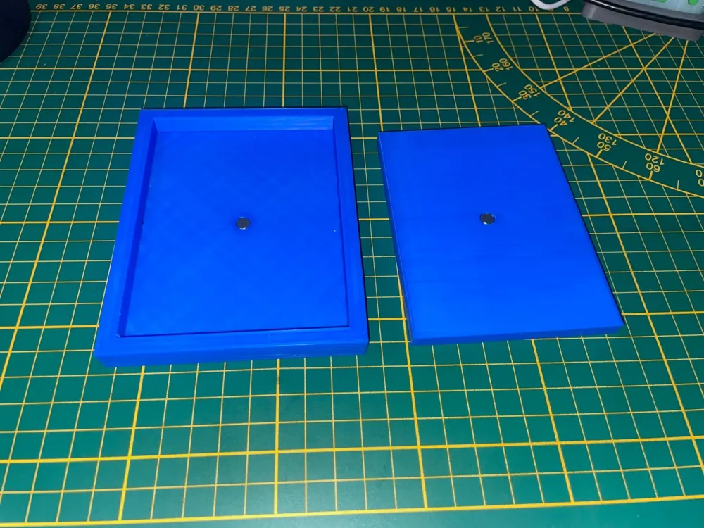 Toploader detachable frame by Taiga Prints 3D - MakerWorld