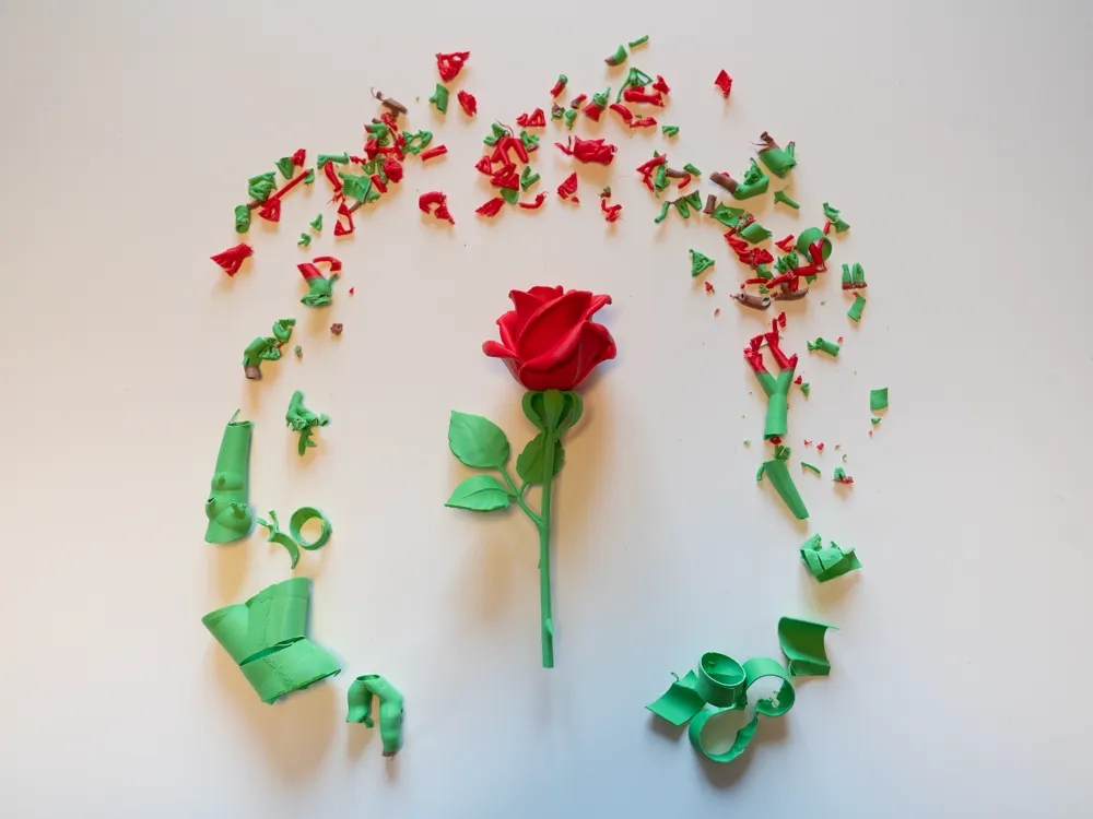 Rose Printed in a Single Piece - Free 3D Print Model - MakerWorld