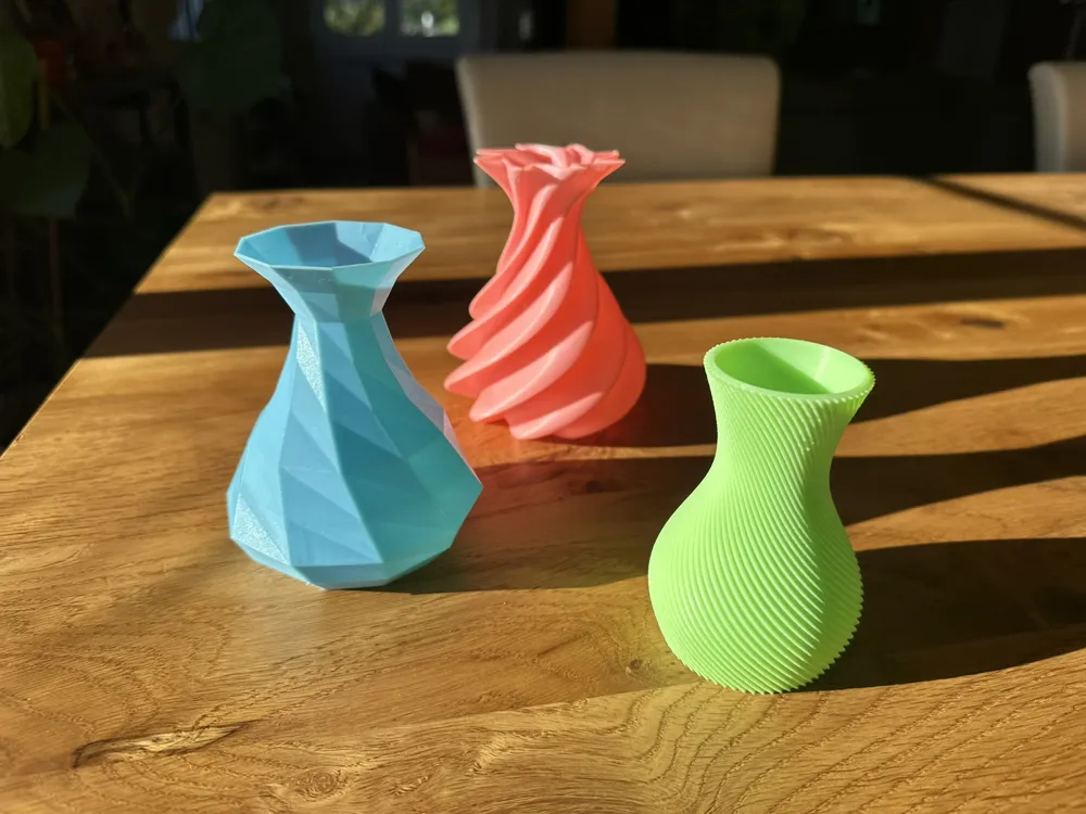 Glowing Magic Vases - Free 3D Print Model - MakerWorld
