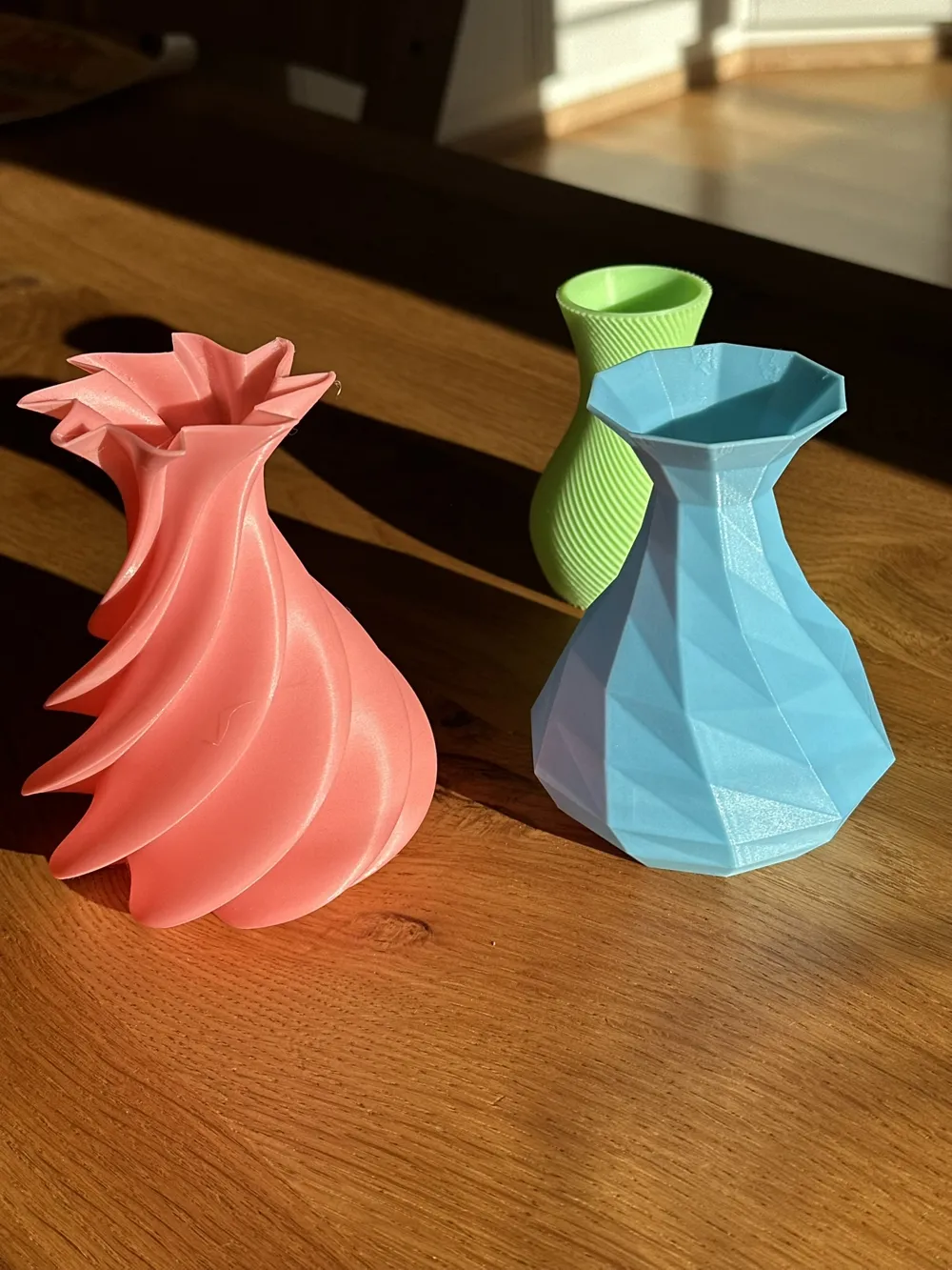Glowing Magic Vases - Free 3D Print Model - MakerWorld