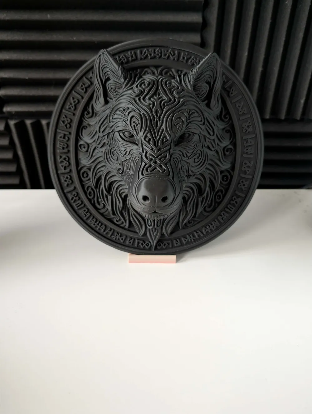 Fenrir Wolf Head Wall Relief – Viking Runes - Free 3D Print Model ...