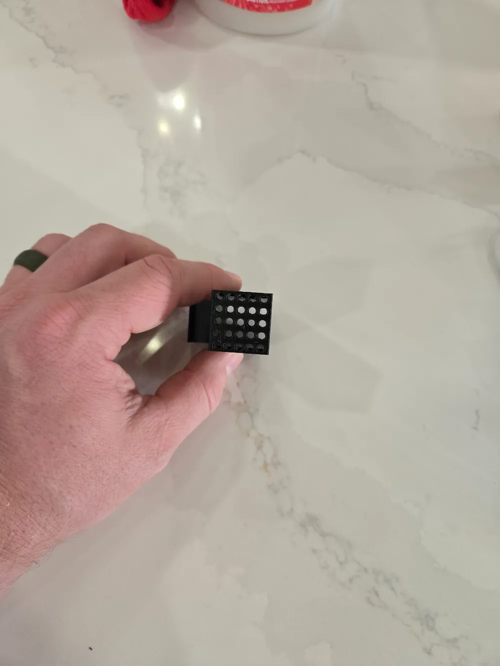 Frozen Cube Feeder by TmcreynoldsMakerWorld: Download Free 3D Models