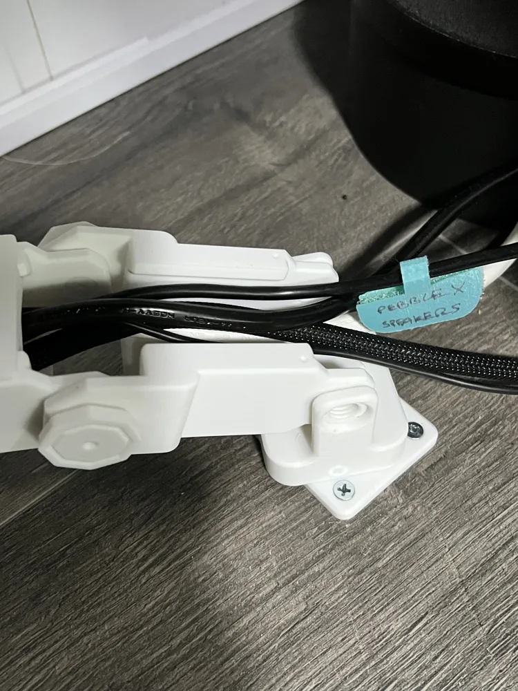 Desk Snake V3 -Improved Standing Desk Cable Tidy - Free 3D Print Model ...